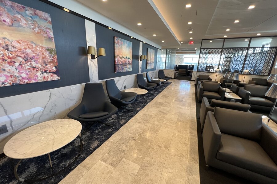 The Ultimate Travel Guide to Navigating Dulles International Airport (IAD)